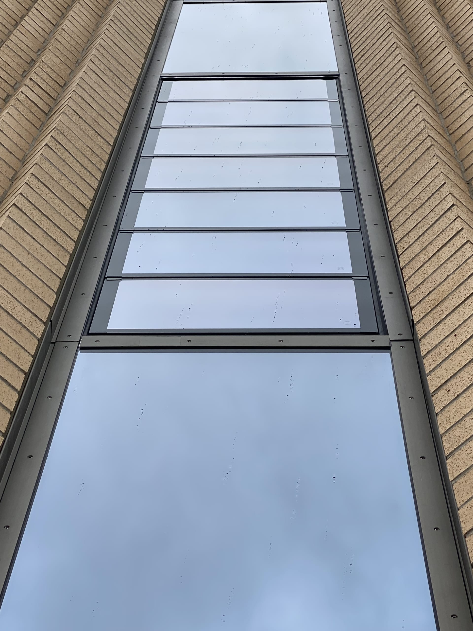 Fassaden- und Fensterlösungen für das Gebäude 30 - Glas Fenster Fassade