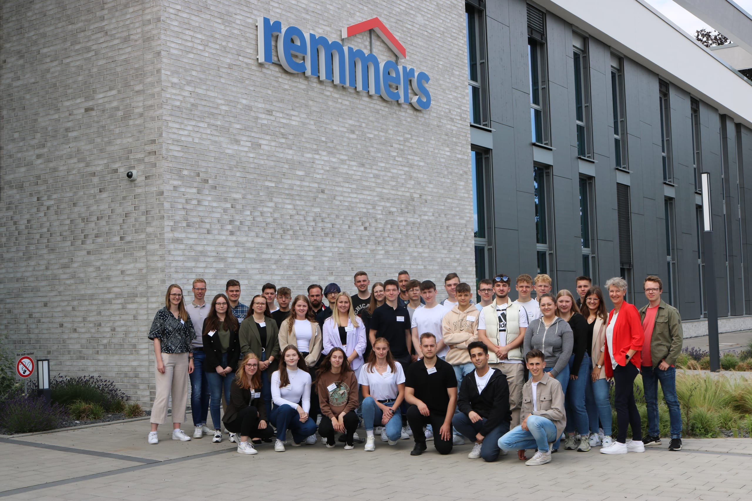 Remmers stellt sich künftigen Auszubildenden vor - Glas Fenster Fassade